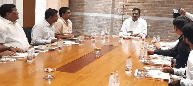 Customer Meet in Varanasi, शामिल हुए 100 डीलर, बताया उद्देश्य - Khaber ...